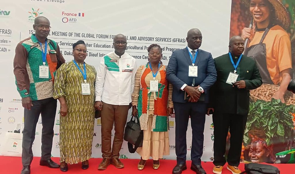 L’ANADER PARTAGE SON EXPÉRIENCE AU FORUM MONDIAL DES SERVICES DE ...